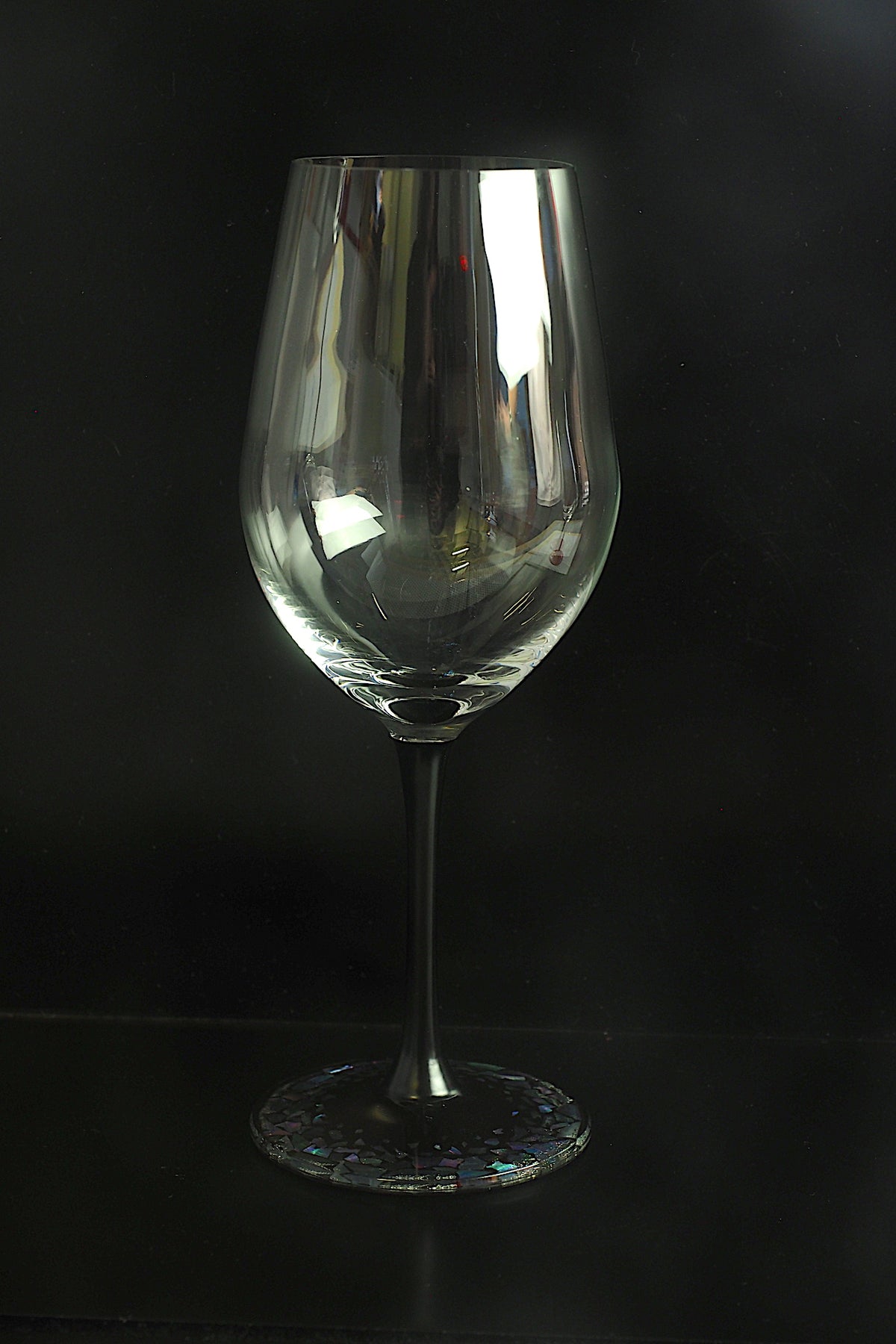 "Raden" Lacquer Coated Crystal Wineglass 365ml - Stone Walls Pattern ...