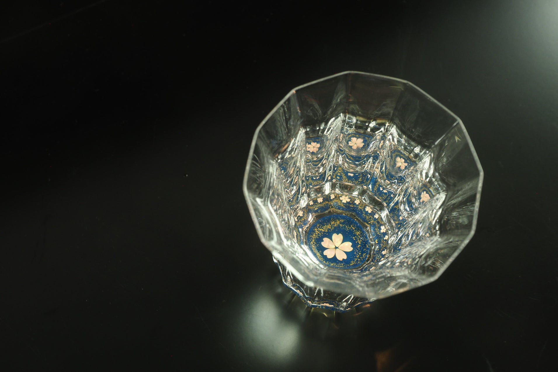 "Raden" Lacquer Coated Glass 150ml - Kaleidoscope Glass with Cherry Bl ...