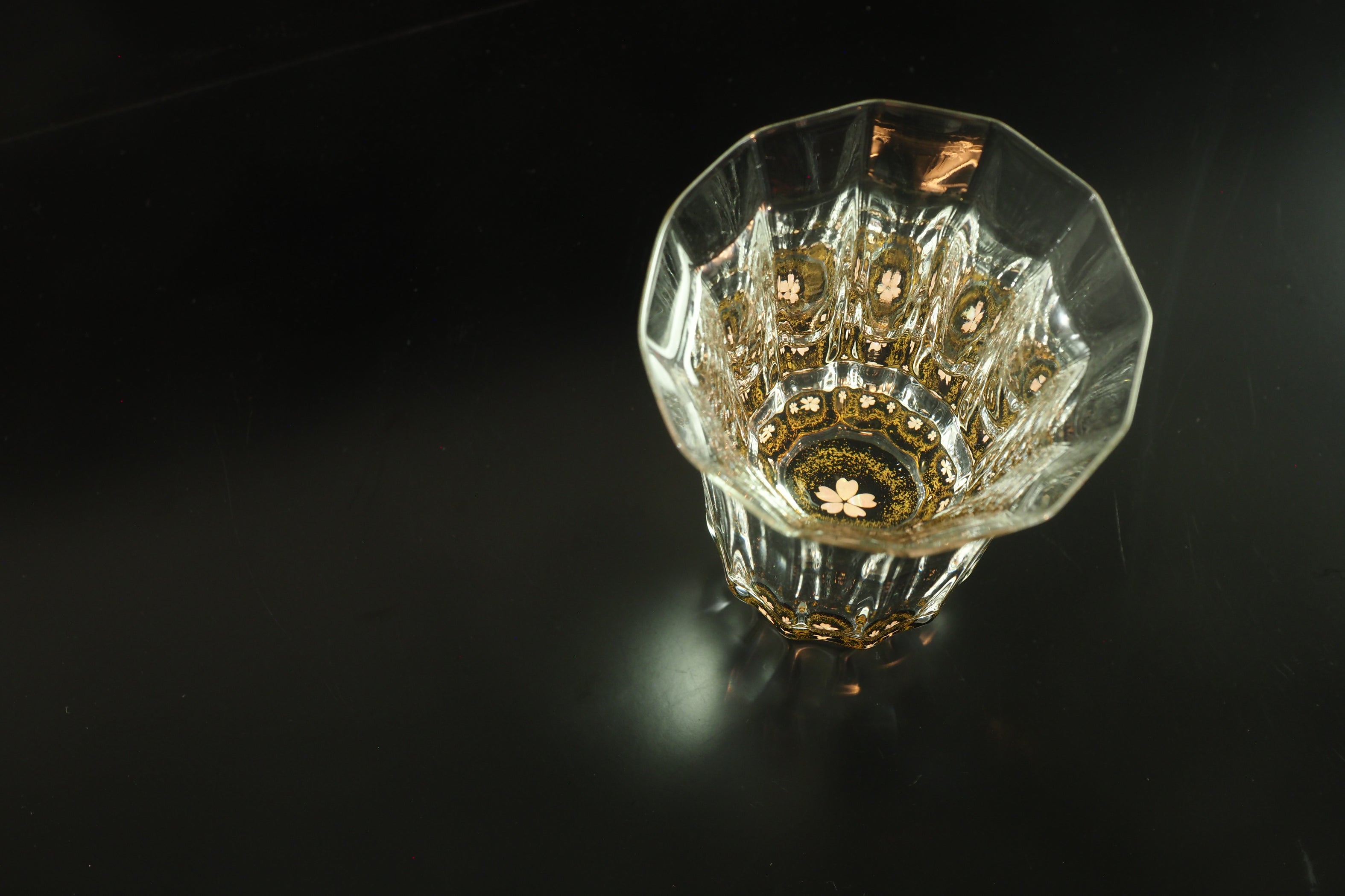 "Raden" Lacquer Coated Glass 150ml - Kaleidoscope Glass with Cherry Bl ...